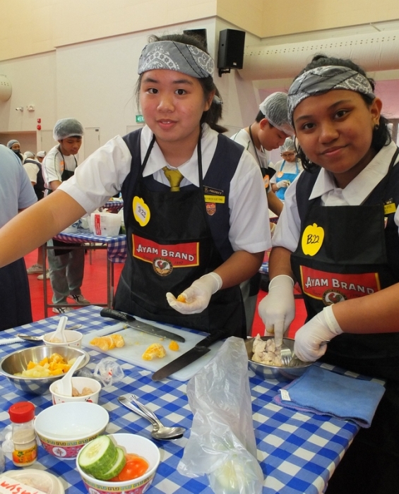 Largest Sandwich-Making Competition | Singapore Book Of Records