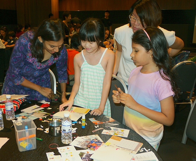 Most Number Of People Making Calendars Together